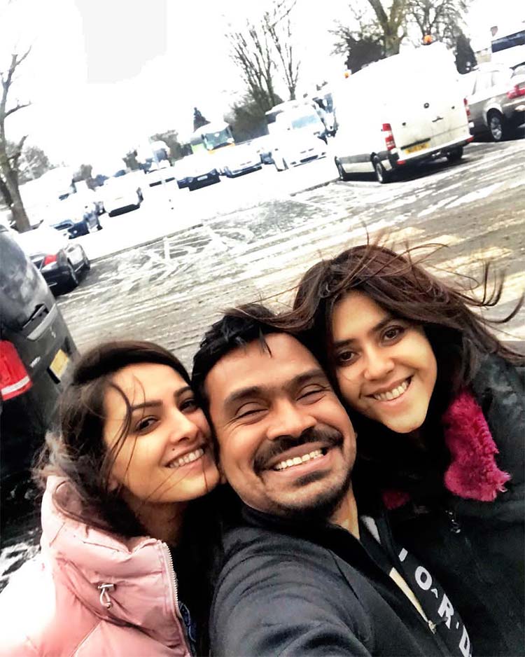 ekta kapoor and anita hassanandani with mushtaq sheikh | Team Yeh Hai ...